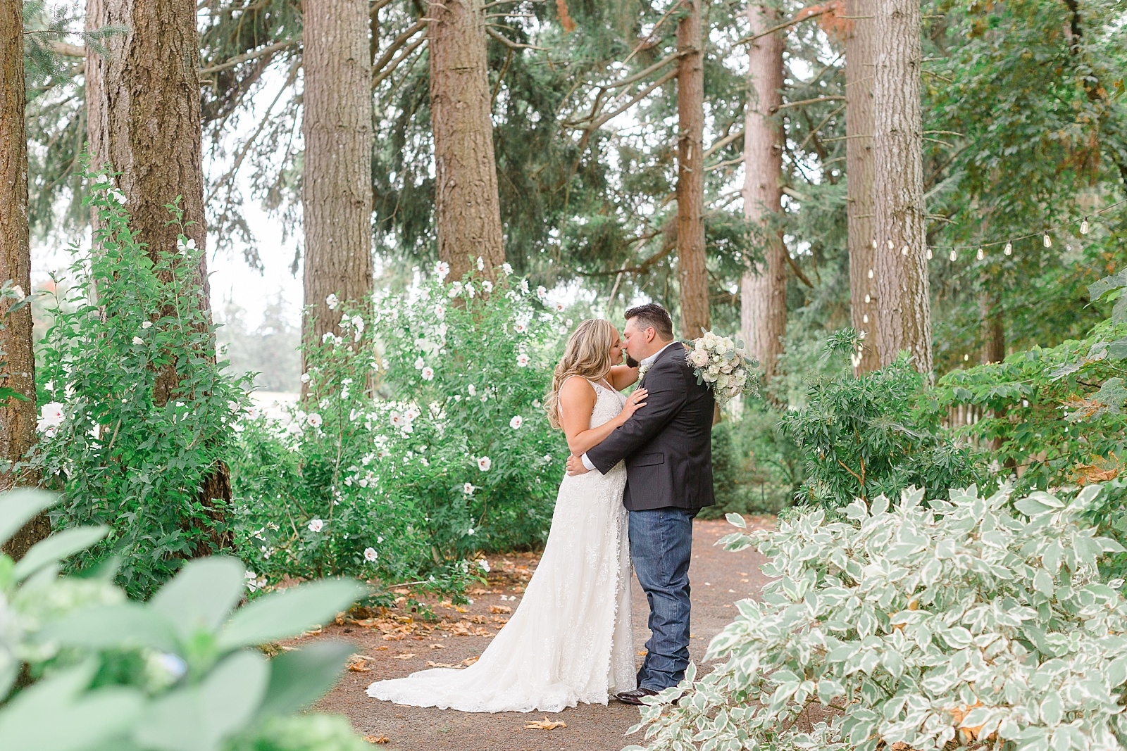 Mr & Mrs Parham // Wedding at Vanderbeck Valley Farms - Rebekah Leona
